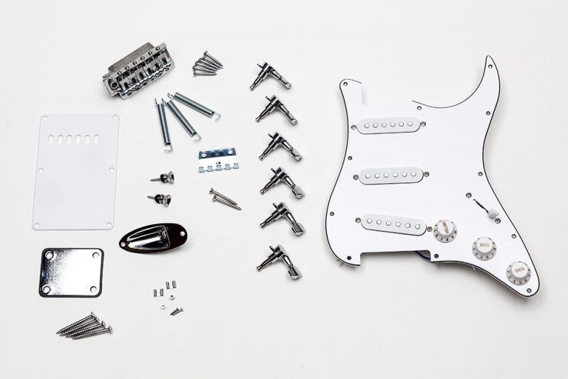 KIT COMPLETO DE HARDWARE STRATOCASTER CROMADO